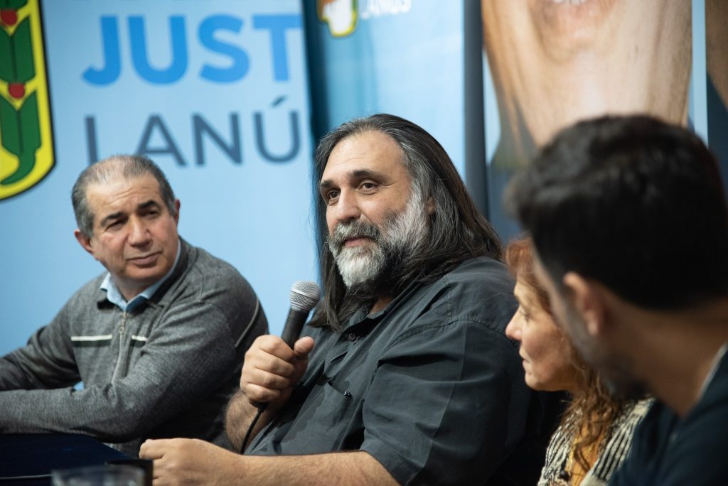 Roberto Baradel: "Nos tenemos que movilizar, porque tenemos que ...