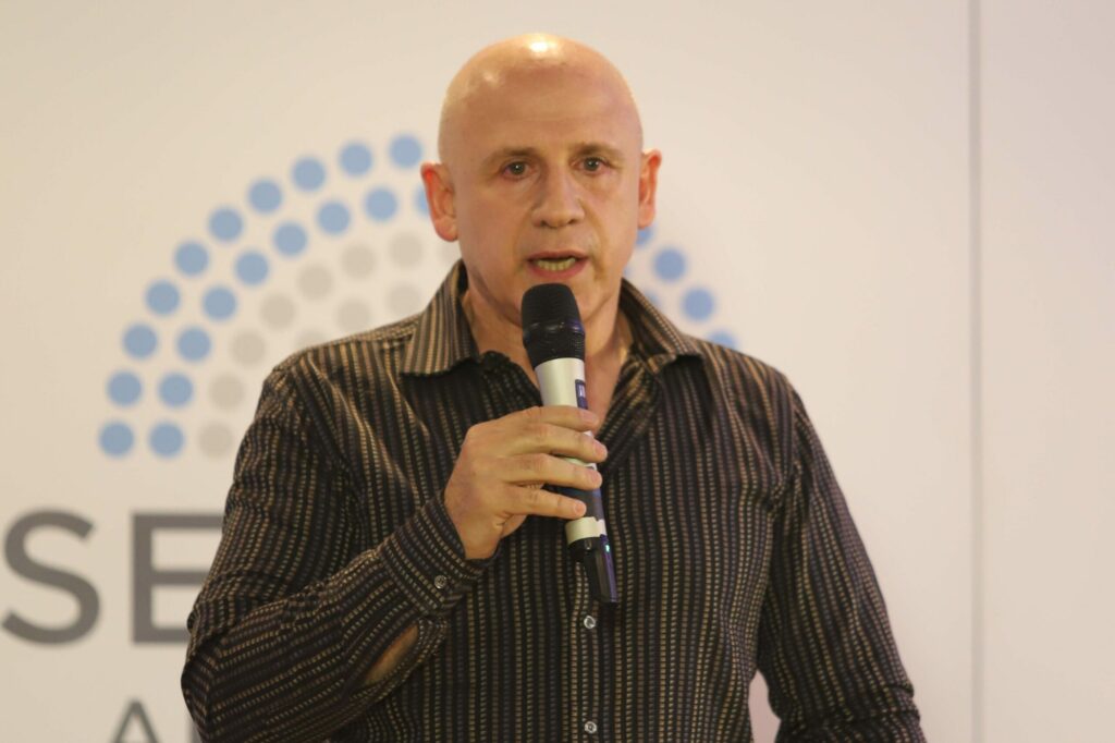 Municipales de Vicente López dan la nota y se destapan con un aumento ...